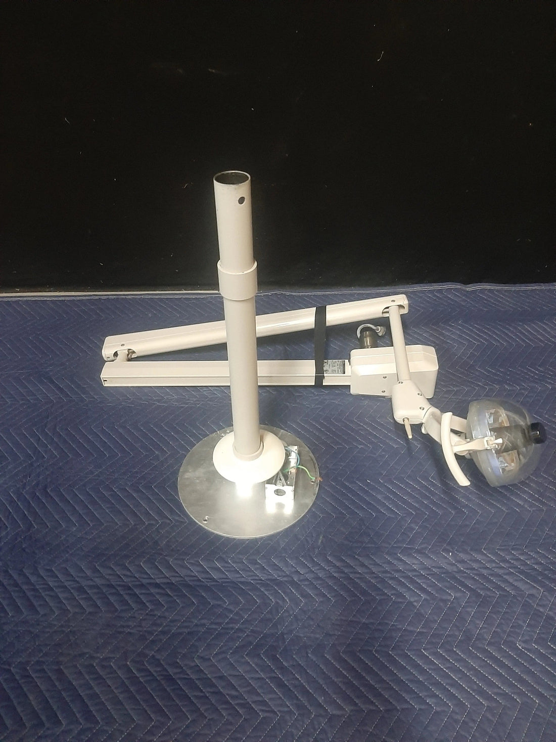 A-dec 6300 Ceiling Mount Dental Light For | ABC Dentalworks